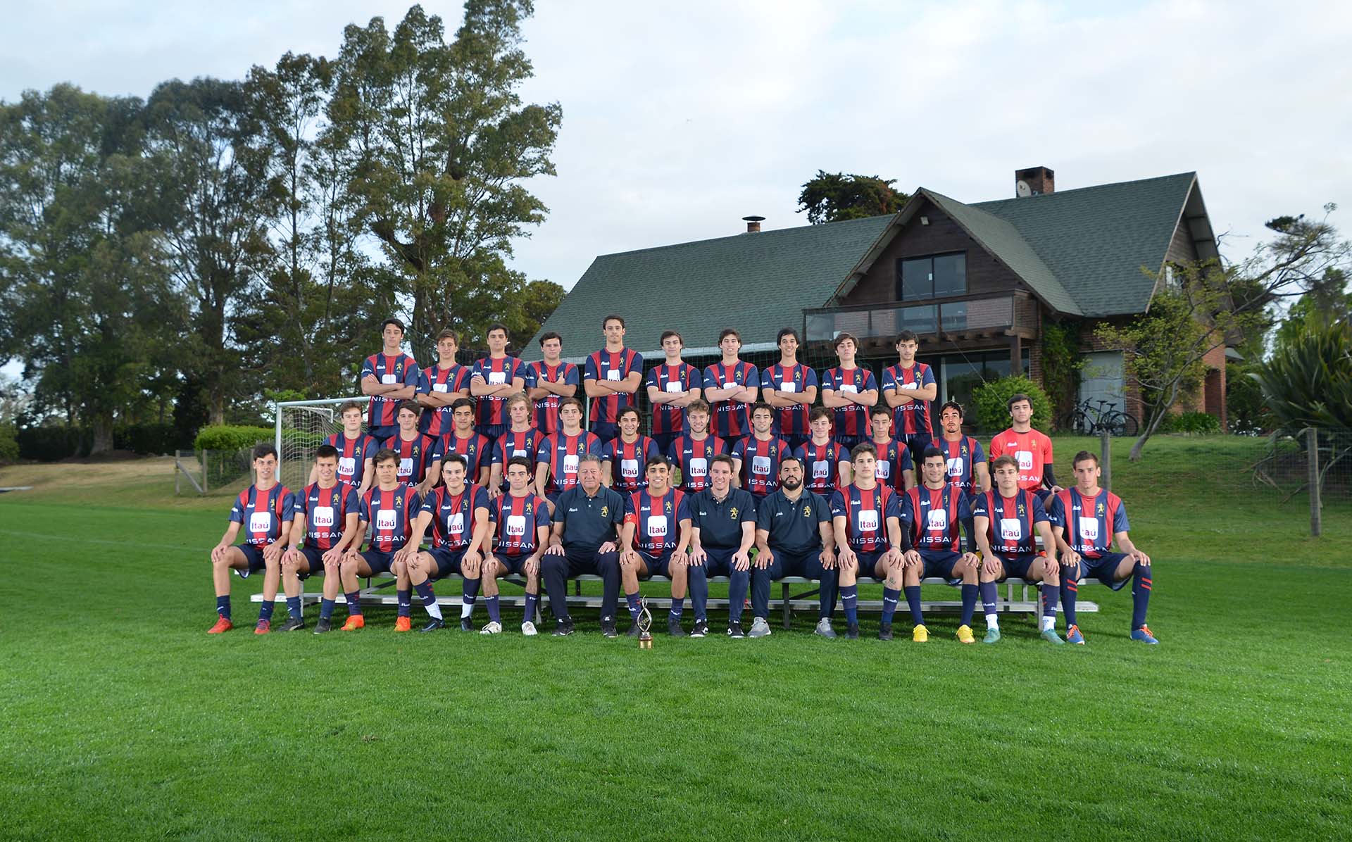 FUTBOL – FRANCISCO STANHAM – Old Boys Magazine – Número 13